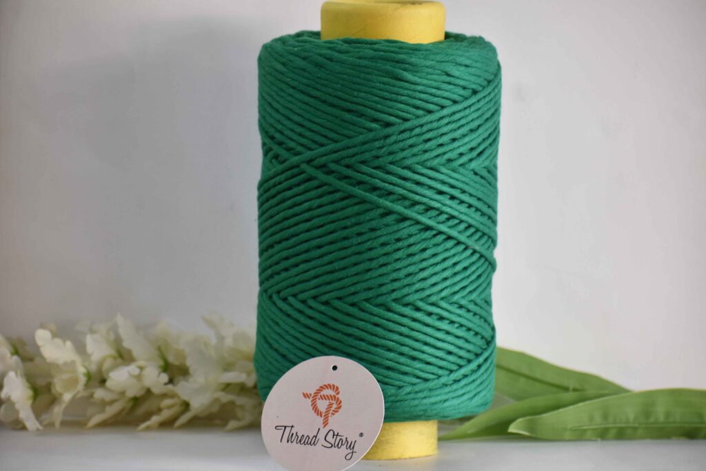 Single Ply 4MM Macramé Thread-210 Meters - Emerald Green
